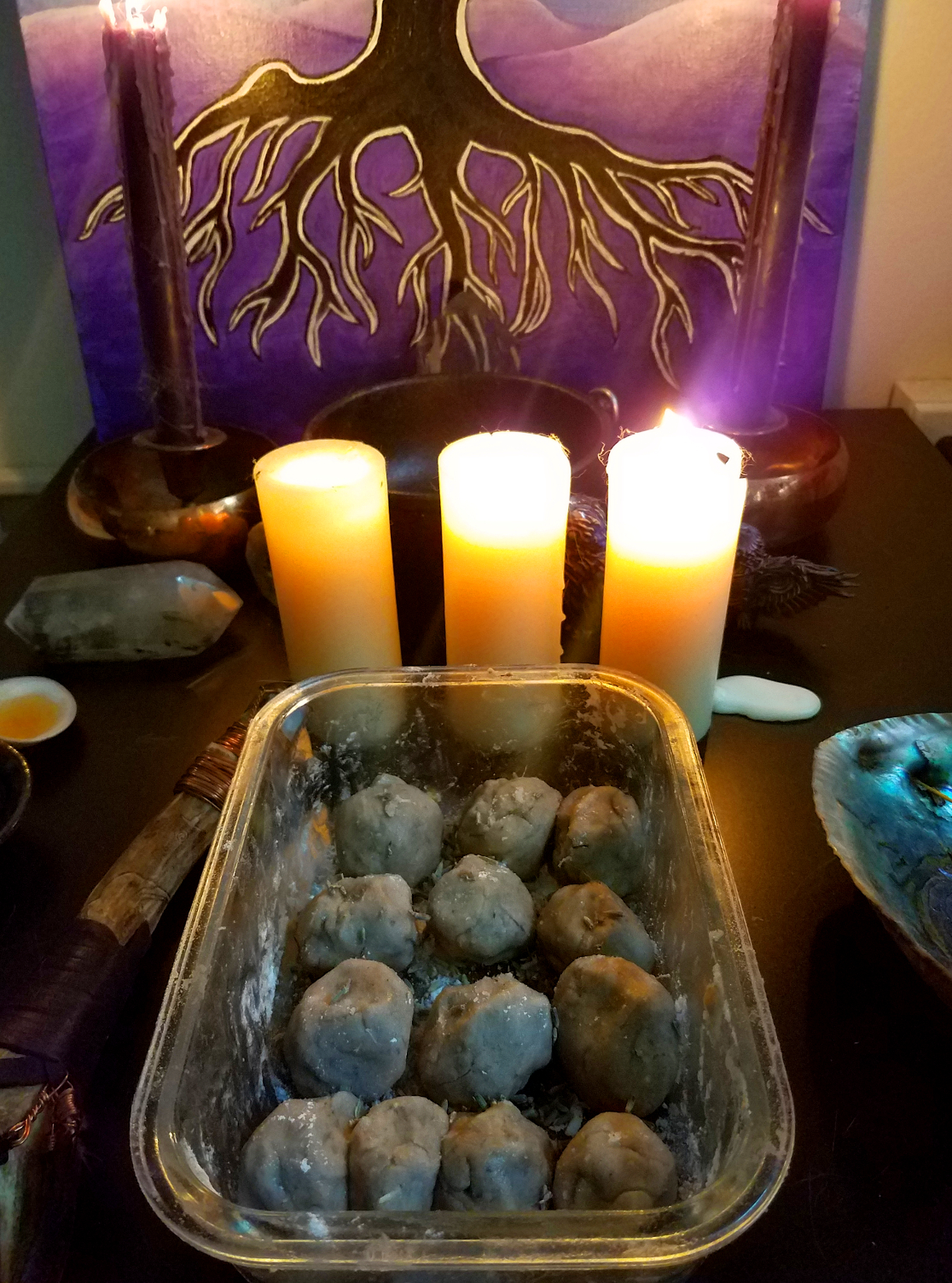 Have Familiar, Will Travel. Part II: Mobile Magic. – Marble Crow